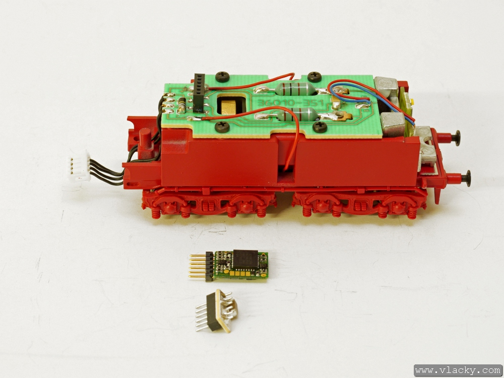 Návod na digitalizaci parní lokomotivy Roco BR44